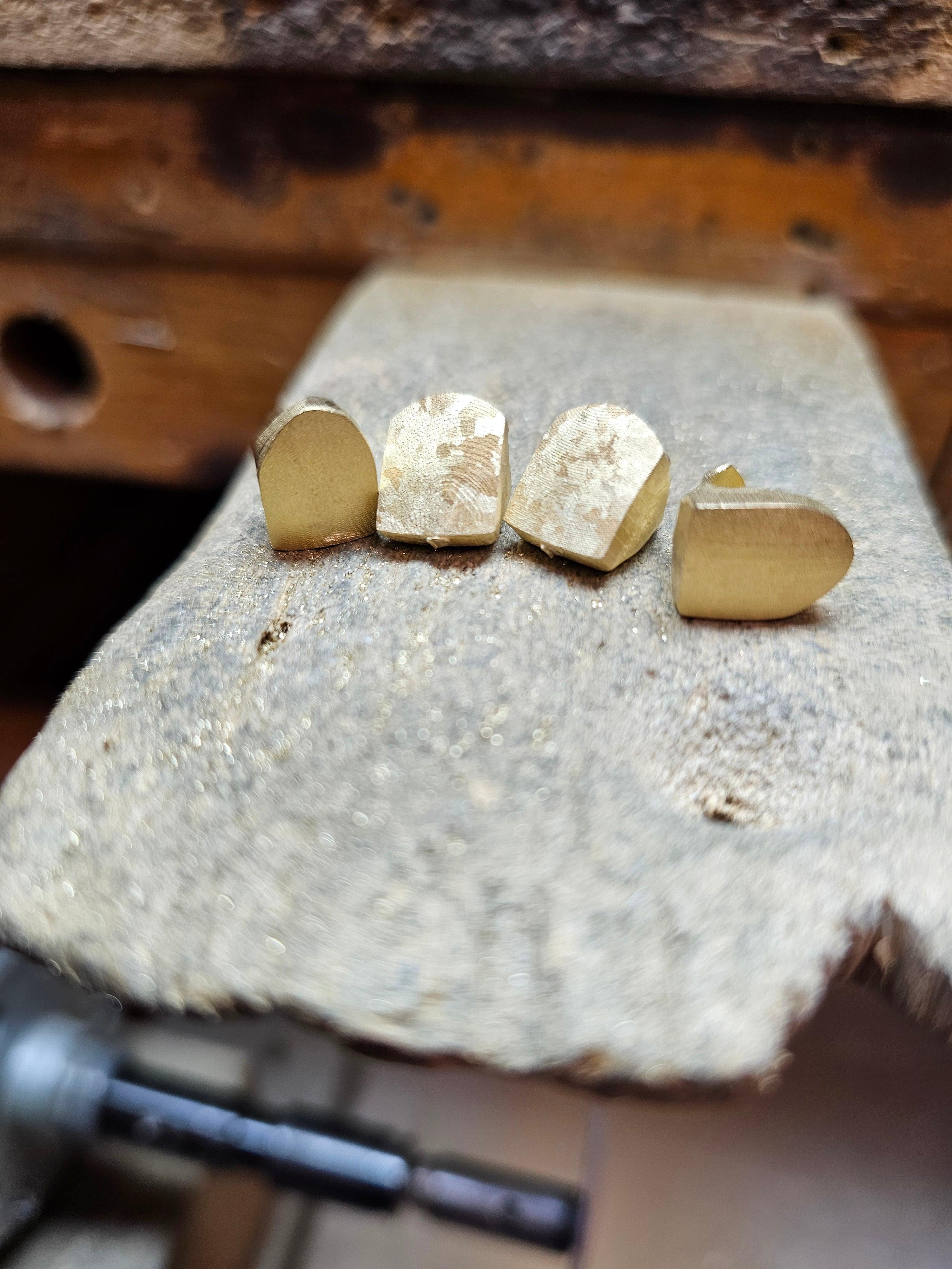 How We Create Custom Grillz: The Process Explained – Gold Teeth America