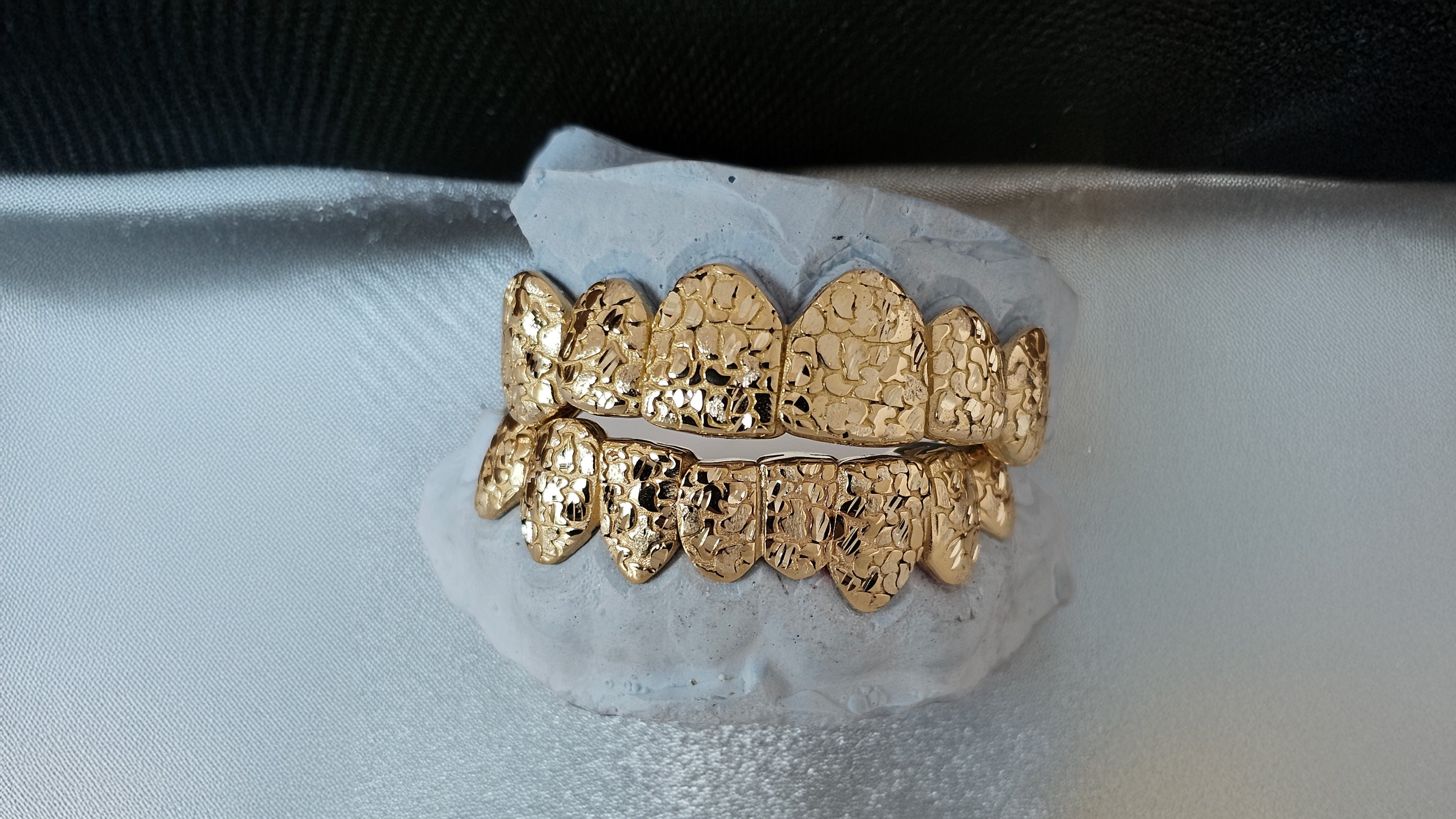 GoldTeethAmerica | Dallas' #1 Choice for Affordable Custom Gold Grillz ...